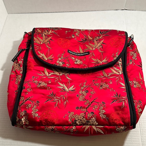 Petunia Pickle Bottom | Other | Preloved Petunia Pickle Bottom Baby ...